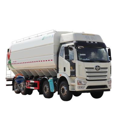 Cina FAW 44000-48000 litri Camion di mangimi a sfera Camion di cemento a sfera Camion di consegna mangimi per animali in vendita