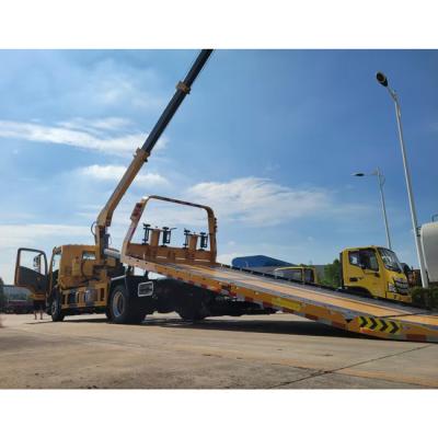 China Lowest Price HOWO 4X2 Floor-standing Flatbed Body With 5 Tons Crane Tow Wrecker Truck for Car Accident for sale