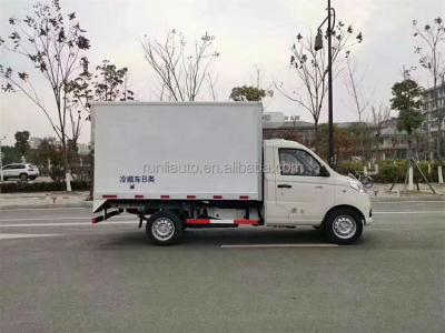 China Factory Customized Foton Xiangling V1 Small Mini Refrigerator Truck Freezer Food Meat Container Refrigerated Box Truck for sale