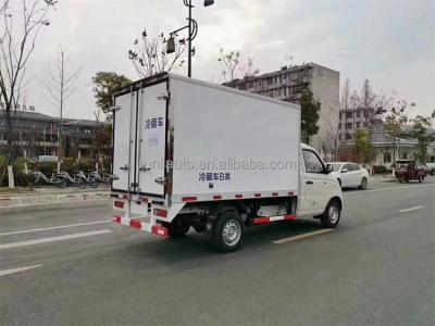 China Factory Customized Foton Xiangling V1 Small Mini Refrigerator Truck Freezer Food Meat Container Refrigerated Box Truck for sale