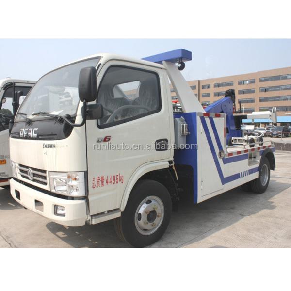 Quality Remote Control Platform Road Wrecker Recovery Truck With Crane 99km/h for sale