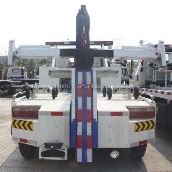 Quality Remote Control Platform Road Wrecker Recovery Truck With Crane 99km/h for sale