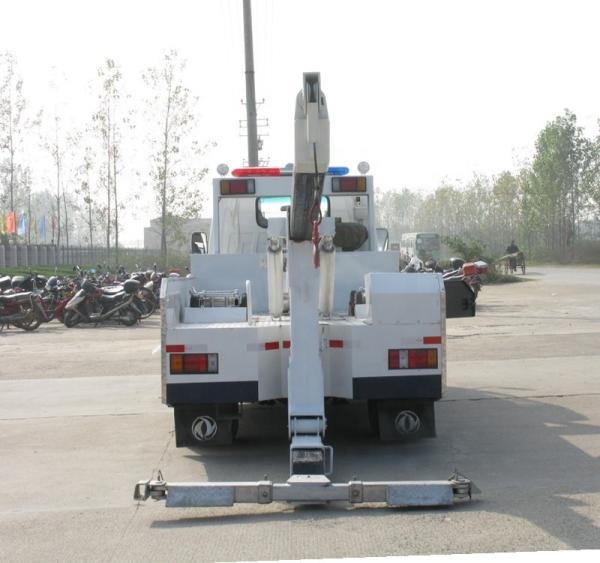 Quality 98hp 4tons One Pull One Road Wrecker Truck , Recovery Tow Truck 4x2 Left Hand for sale