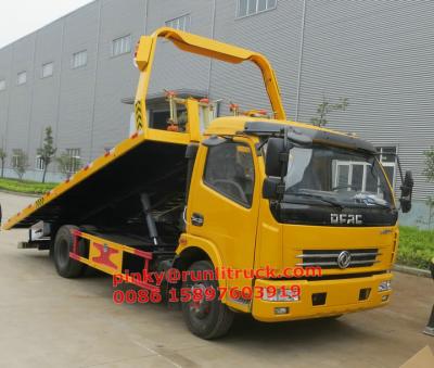 Cina 4 tonnellate di camion da rimorchio con gru, Euro 4 piattaforme di rimorchi 90 km / h in vendita