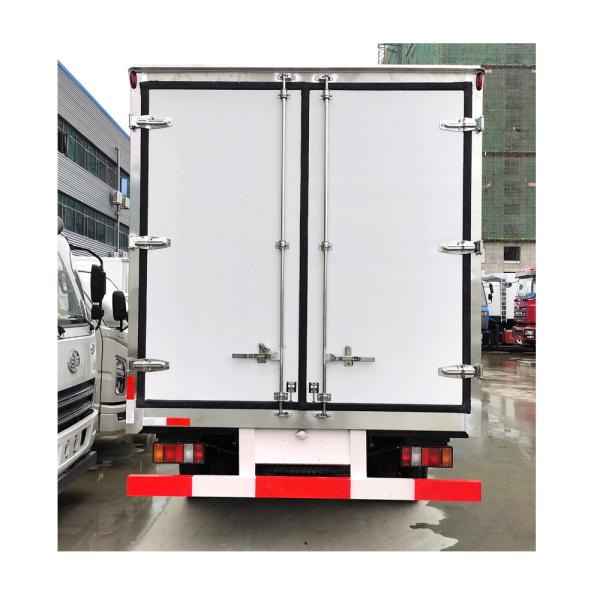Quality Japan Engine JMC 4x2 Refrigerated Box Truck Mini Refrigerated Truck for sale