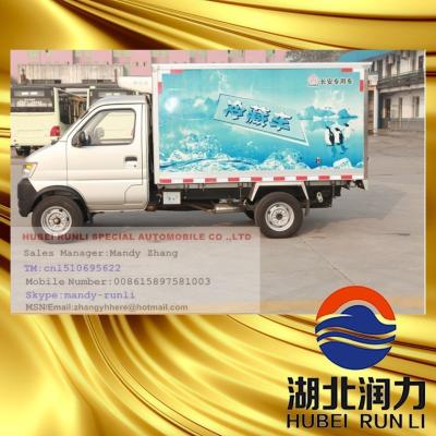 Cina 500 kg-1000 kg 4x2 camion con scatola frigorifera mini furgone frigorifero Euro 4 in vendita
