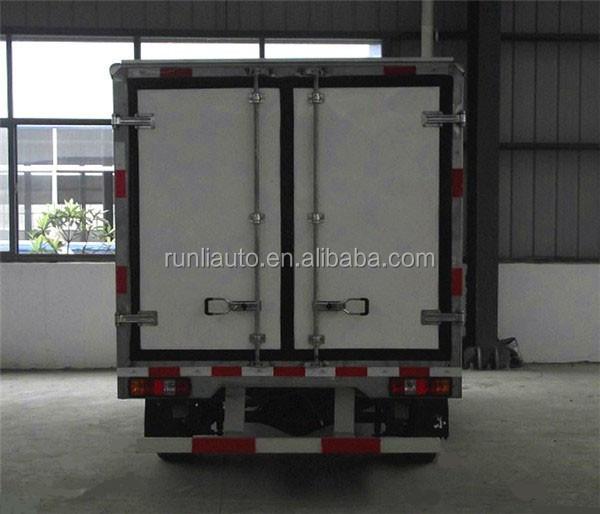 Quality Mini Dongfeng 60hp 4x2 Refrigerated Truck DFA1020FJ12QA Six Wheeler for sale