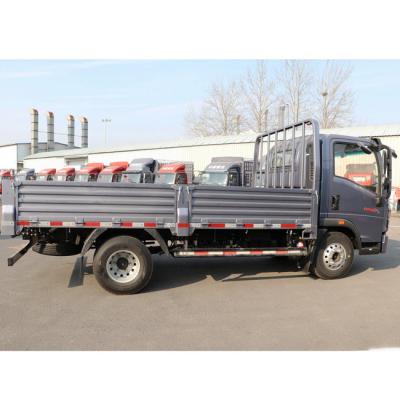 중국 맞춤형 신형 HOWO 4X2 밴 트럭 화물 밴 트럭, 4.15미터 단일 열 패널 판매용