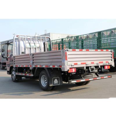 중국 맞춤형 신형 HOWO 4X2 밴 트럭 화물 밴 트럭, 4.15미터 단일 열 패널 판매용