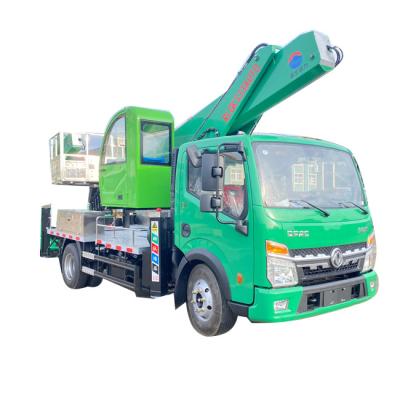 China Fabrica da China vende pequeno caminhão de plataforma aérea 4x2 de 30 metros com cilindro hidráulico duplo e pernas à venda