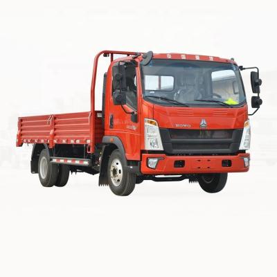 China SINOTRUK HOWO  Coluna de fileira única  Carroceria tipo placa  Caminhão de carga com para-lama à venda