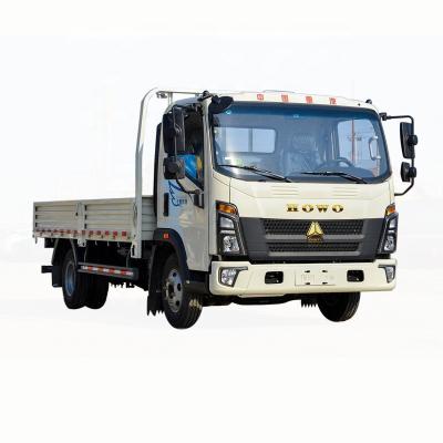 China SINOTRUK 4*2 Caminhão Comercial Vagão Caminhão de Entrega à venda