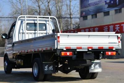 Cina Dongfeng Single Cabin Superior Cargo Trucks 2Tons Motore a benzina per la vendita in vendita