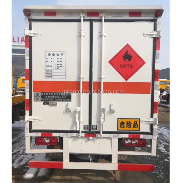 Quality Manual Transmission Foton 4X2 Van Cargo Dry Box Truck 80km/H 115kw 160HP for sale