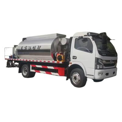 Cina Autocarro distributore di asfalto stradale personalizzato di piccole dimensioni da 6000 litri 6CBM DongFeng 6CBM DFAC in vendita