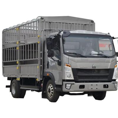 China Sinotruck Haowo Humvee 140hp 4.15m Single Row Grid Type Light Truck for sale