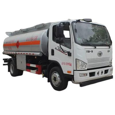 China Jiefang 8.3 Cubic Run Zhixing Brand 4x2 Oil Truck for sale