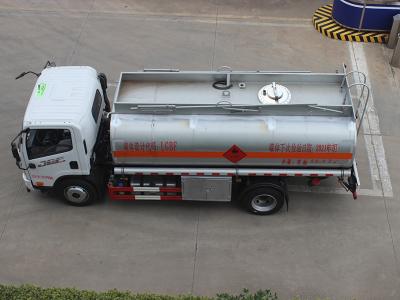 China Jiefang 8.3 Cubic Run Zhixing Brand 4x2 Oil Truck for sale