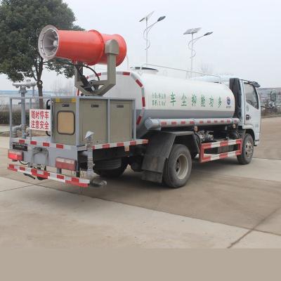 Cina Autocisterna Dongfeng a fila singola 4000 -5000 litri, irrigatrice in vendita