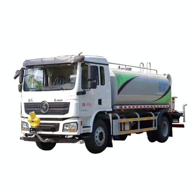 Cina Shacman 4*2 10000-12000 Litri Sprinkler Camion verde e spruzzatura e riduzione e pulizia della polvere Camion sprinkler stradale in vendita