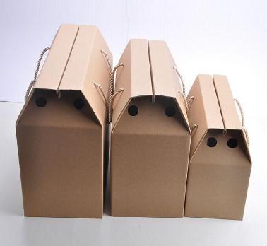 Chine Boîtes à fruit de carton ondulé avec la poignée, vernissant/impression de calandrement à vendre