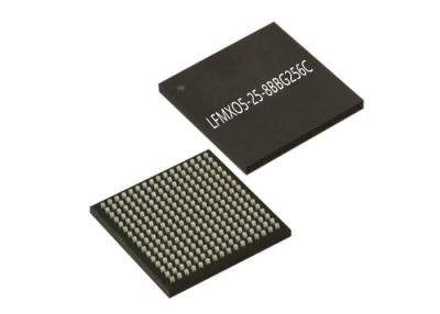 Cina Logica programmabile IC CABGA-256 del chip LFMXO5-25-8BBG256C del circuito integrato di FPGA in vendita