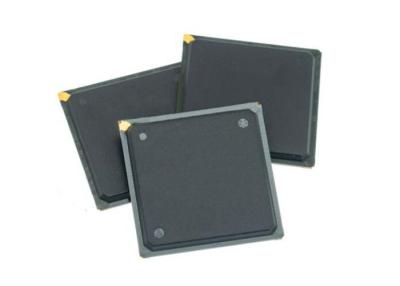 China Microplaqueta programável do circuito integrado da disposição de porta 260MHz do campo de 896-FBGA EP2C70F896C7N à venda