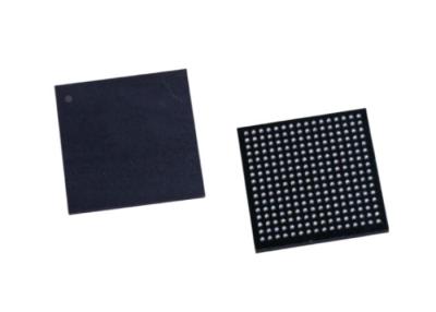 China LCMXO3L-9400C-5BG256C FPGA - disposição de porta programável MachXO3L do campo 9400 LUTs 3.3V à venda