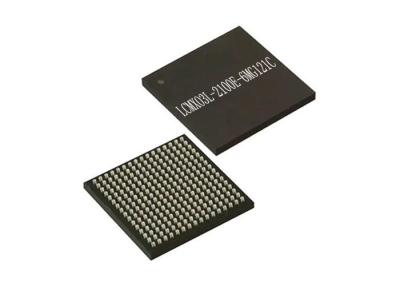 Cina MachXO3 FPGA scheggia il chip 121-CSFBGA del circuito integrato di LCMXO3L-2100E-6MG121C in vendita