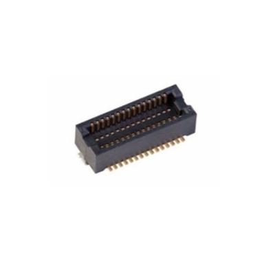 China 10147445-031200LF Connectors BergStak 0.5mm Socket Connector With Central Contact Strap for sale