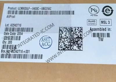 中国 MachXO3 FPGA IC LCMXO3LF-9400C-6BG256Cの集積回路の破片256-LFBGA ICの破片 販売のため