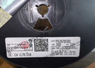 Cina TPS62067QDSGRQ1 Circuito integrato convertitore step-down automobilistico da 3MHz 2A con topologia buck sincrona in vendita