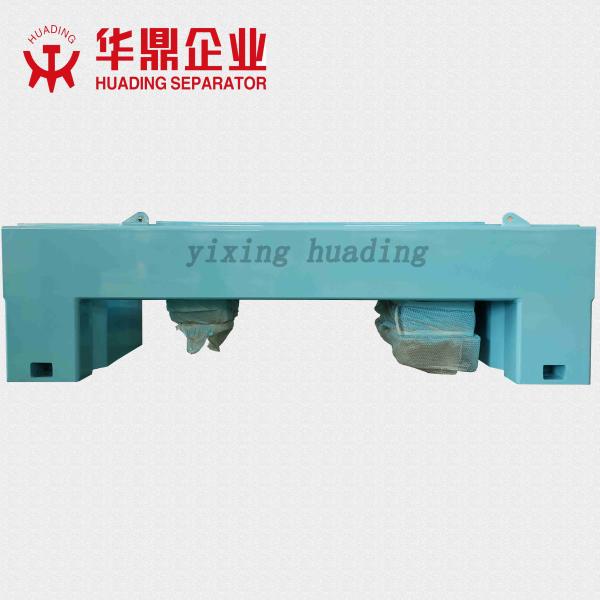 Quality 3.0L/D - 5.5L/D Decanter Centrifuge 2000 - 6000rpm Wastewater Sludge Centrifuge for sale