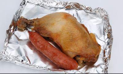 China Het Broodje van de het Aluminiumfolie van de huishoudencatering recycleerde Zilveren Kleur voor Baksel Te koop