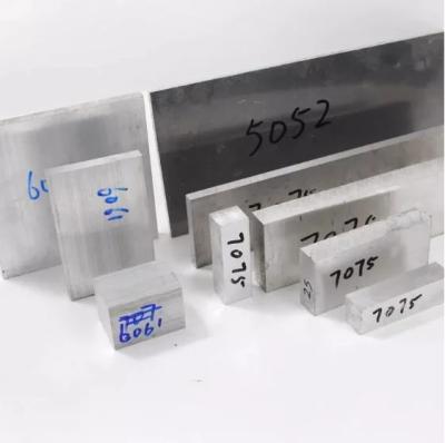 Cina 6061 T6 Aluminum Rectangular Square Rod Flat Bar 0.12mm in vendita