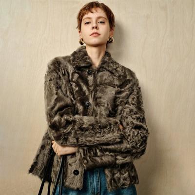 China Customizable Eco-Friendly Faux Fur Jacket with High Insulation for Fall and Winter for sale