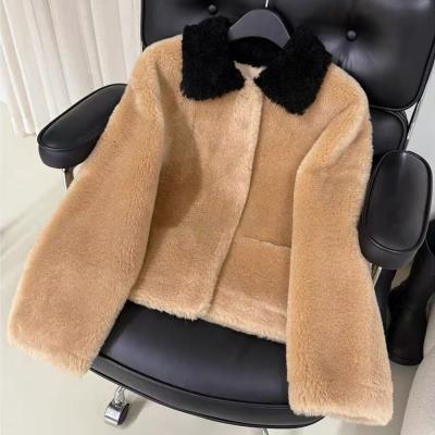 China High Insulation Customizable Colors Regular Fit Faux Fur Jacket with Lapel Design for sale