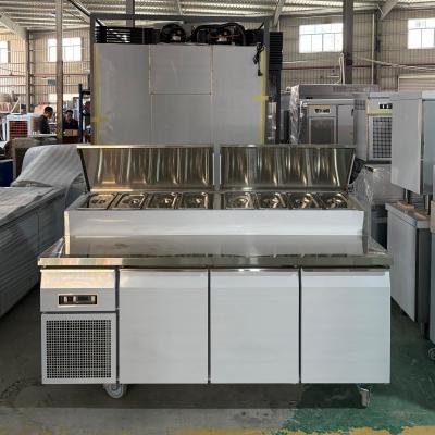 China Undercounter 3 Door Sandwich Prep Refrigerator Automatic Defrost for Salad Pizza for sale