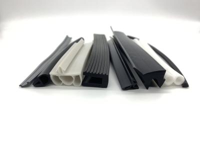 Cina Riva su ordinazione della striscia 60 di sigillamento della gomma di silicone della prova dell'acqua profili di un silicone 1.25g/Cm3 per la finestra in vendita