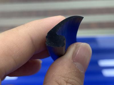 Cina La guarnizione del silicone profila la temperatura espelsa di Oven Silicone Rubber Strip High resistente in vendita