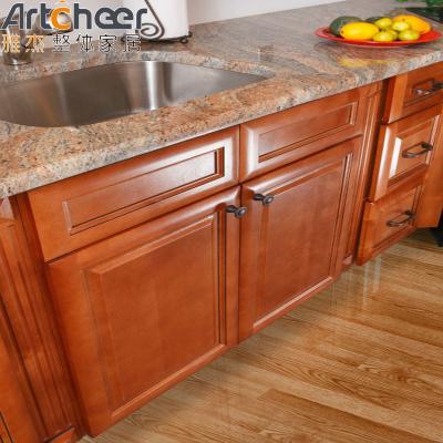 Cina Armadio da cucina in legno massello con armadio a parete e trattamento superficiale a membrana in PVC in vendita