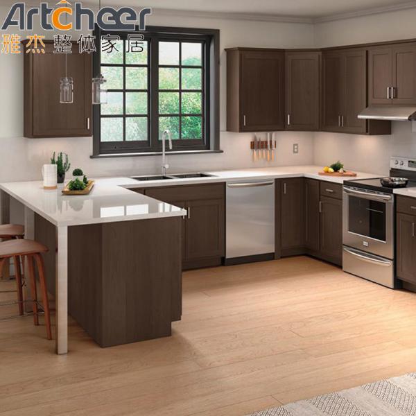 Quality American Style Shaker Design Solid Wood Kitchen Cabinets A Must Have for Modern Homes for sale