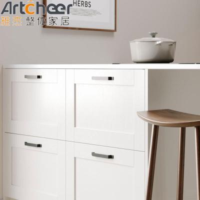 China Modern Stylish American Style Kitchen Cabinets in Solid Wood with Customized Size for sale