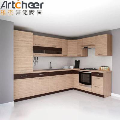 China RTA High Gloss Lacquer Finish Kitchen Cabinets with Modular Design and Kitchen Island for sale