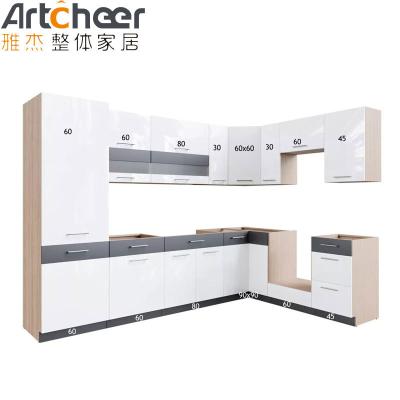 China RTA High Gloss Lacquer Finish Kitchen Cabinets with Modular Design and Kitchen Island for sale