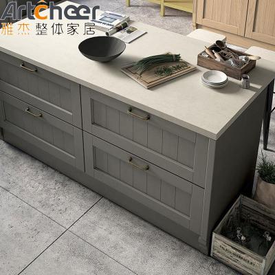Cina Disegni di lusso in stile americano Armadi di cucina in legno massello con armadi della dispensa in vendita