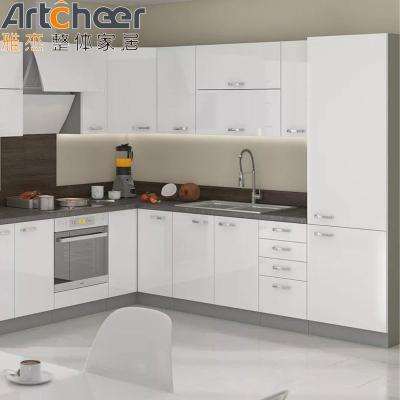 China Armarios de cocina con diseño modular / RTA y tamaño personalizado en material contrachapado en venta