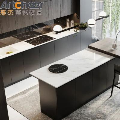 Cina Isola di cucina in legno massello su misura con finitura in lacca e sala da pranzo moderna in vendita