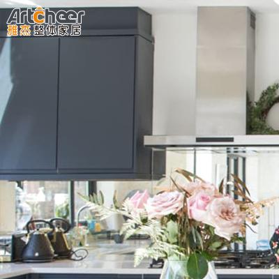Cina RTA Dimensione Melamina Legno stratificato Grano e lacca Finitura Armadio da cucina senza maniglia in vendita