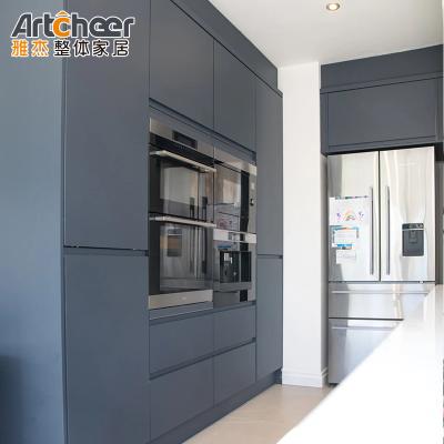 China Standard Itaily Kitchen Cabinet  Customized Melamine Laminated Wood Grain And Lacquer Finish Handleless Kitchen Cabinet for sale
